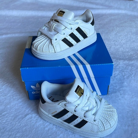 adidas | Shoes | Adidas Unisex Kids Superstar White Low Top Round Toe ...